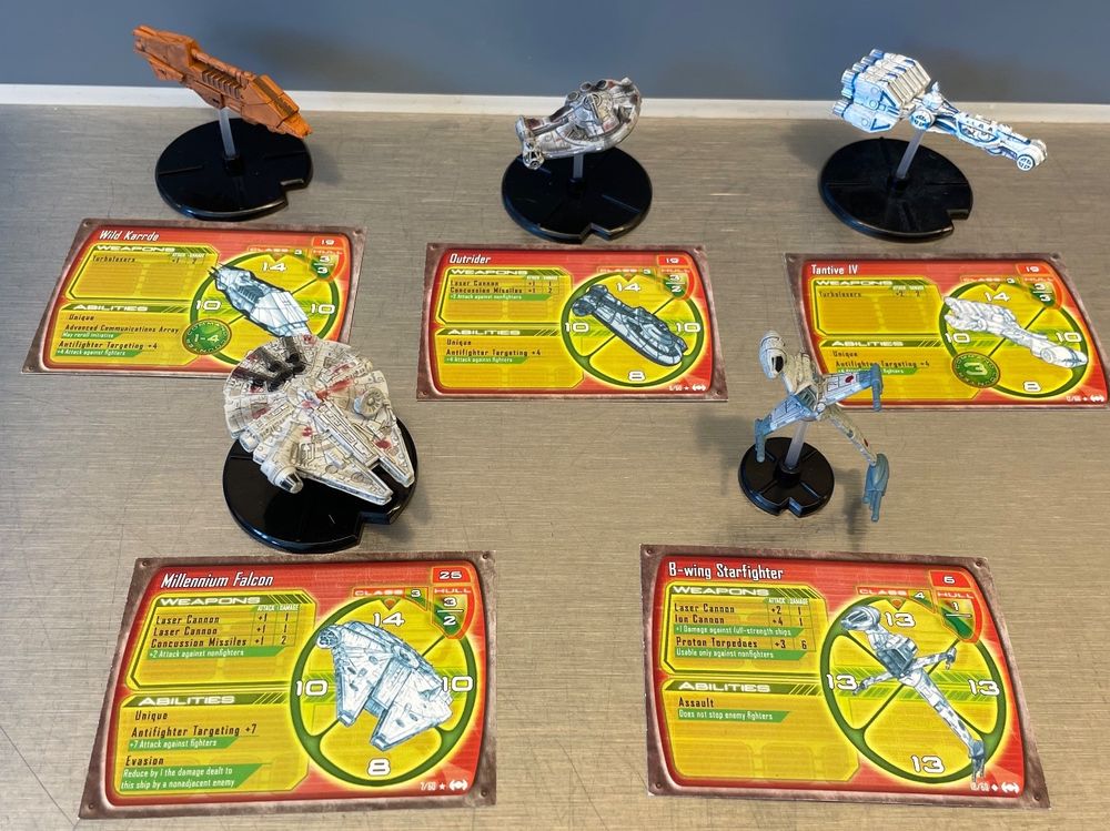 STAR WARS 300 Miniatures Starship Battle Empire vs Alliance | Kaufen ...