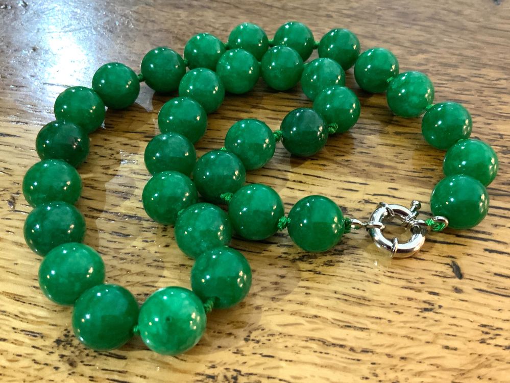 VINTAGE JADE COLLIER NATÜRLICH,GROSSE PERLE, 84 GR (Gebraucht) in ...