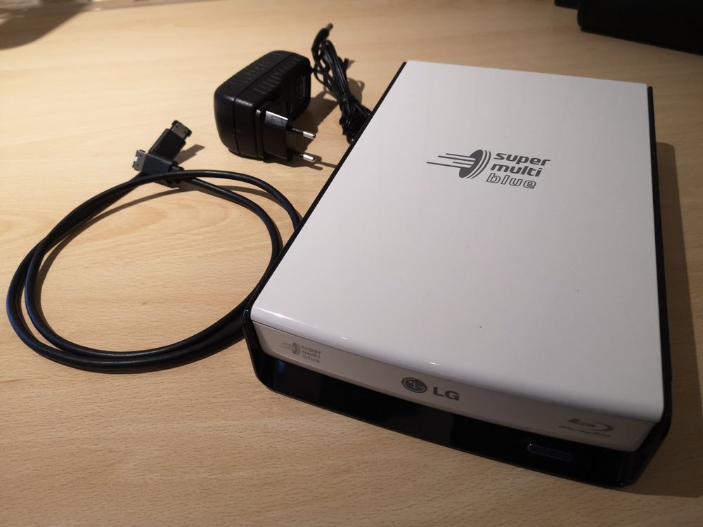 LG External Bluray Disc Rewriter BE08LU20, selten gebraucht | Kaufen ...