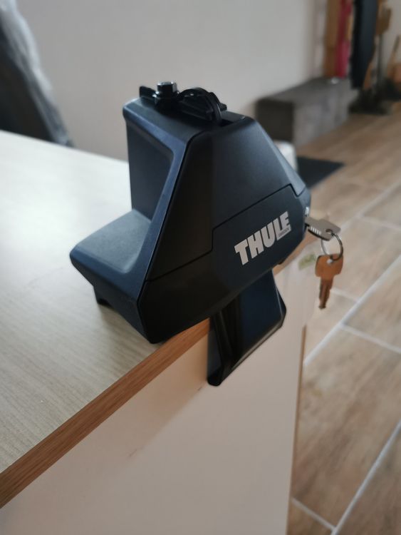 Thule Evo Clamp 710500 und das Kit 145069. | Kaufen auf Ricardo