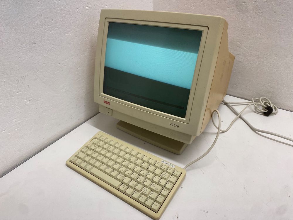 VT520 Computer Terminal (vintage) 1993 (Gebraucht) in Niederdorf für ...