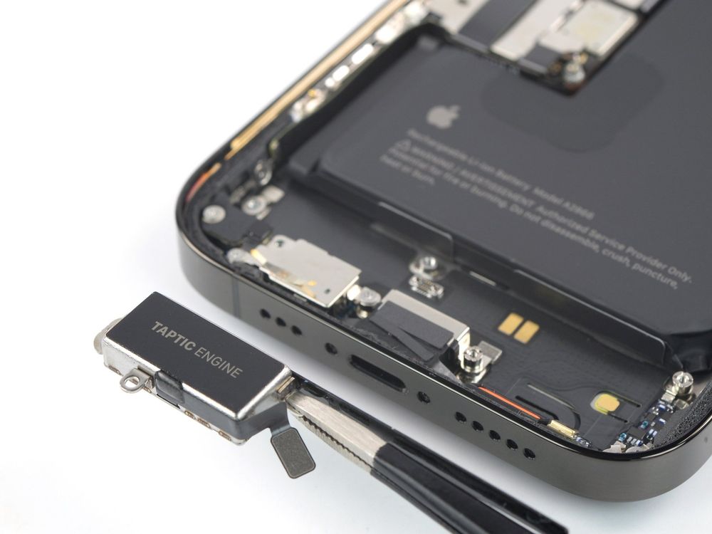 Taptic Engine iPhone 12 Pro (Neu (gemäss Beschreibung)) in Adligenswil ...