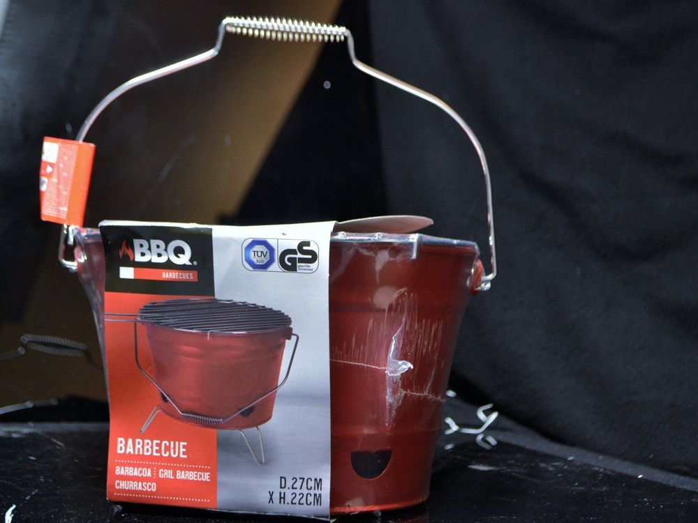 BBQ | BARBECUES |Grill rund und rot (Neu und originalverpackt) in ...