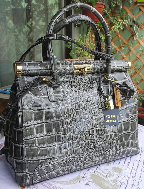 SAC à MAIN cuir Gris Carla Solis (Gebraucht) in Genève für CHF 19 – mit ...