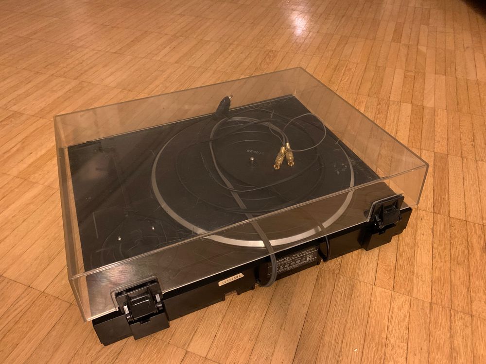 Plattenspieler (Turntable) Sanyo Model TP 477 | Kaufen auf Ricardo