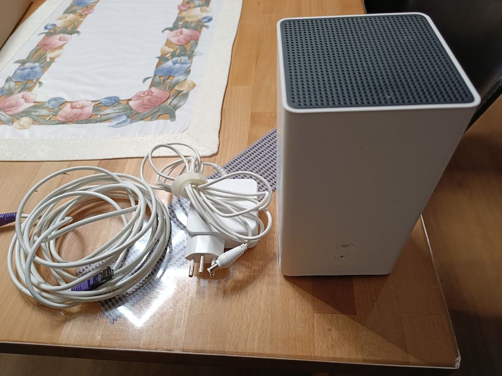 Swisscom Internet-Box 2 Router Wifi Modem mit Kabel (Gebraucht) in ...
