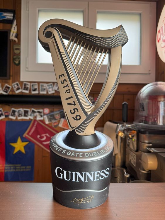 Guinness Surger inkl. 24 Guinness Gläser (Gebraucht) in Gelterkinden ...