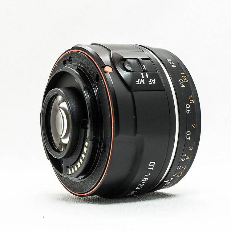 Sony SAL 50mm f/1.8 DT SAM Lens - Crisp Condition (Gebraucht) in ...