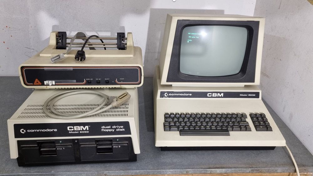Rarität! Commodore CBM 8032 (PET) | Kaufen auf Ricardo