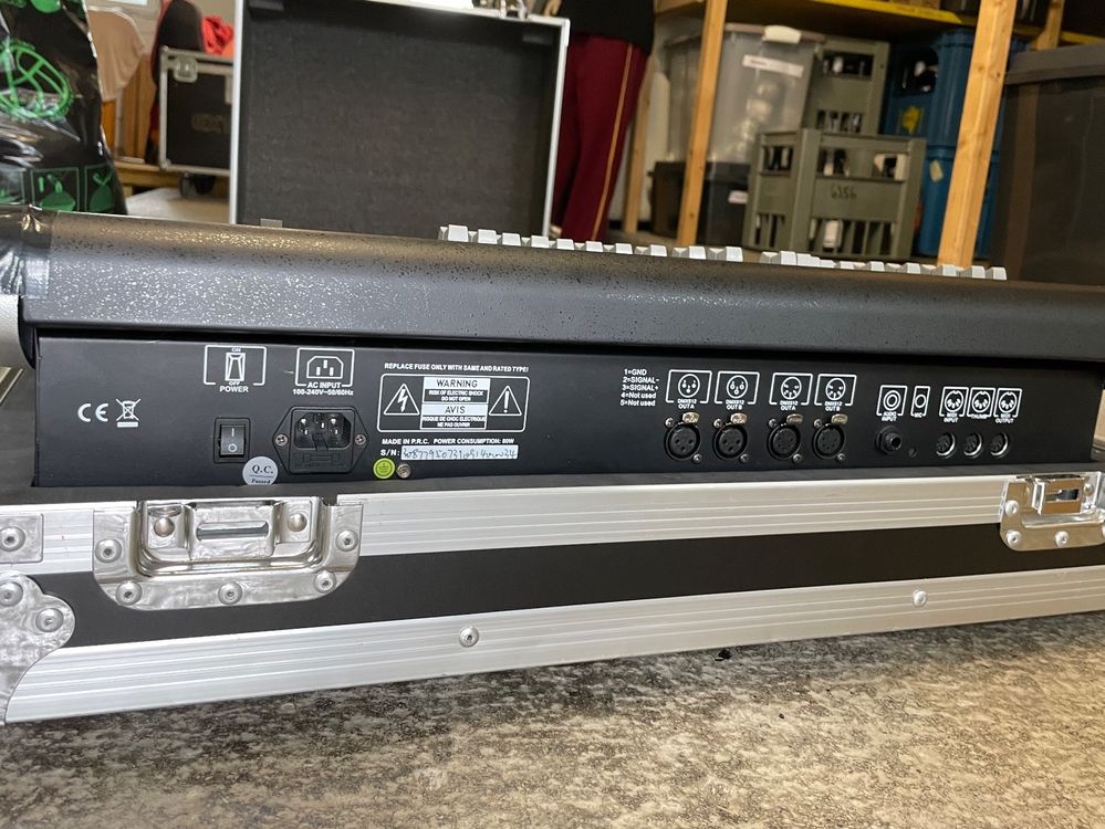 DMX Lichtpult Showtec Creator 1024 PRO (Gebraucht) in Weesen für CHF ...