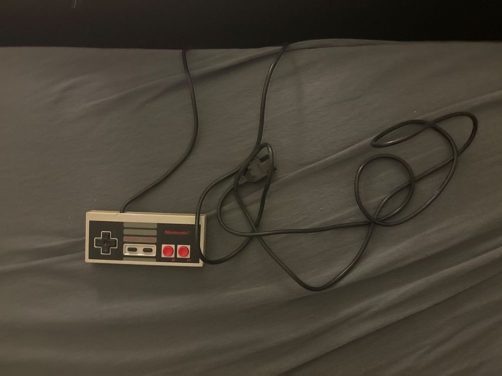 Nintendo nes controller (Gebraucht) in Zürich für CHF 2 – mit Lieferung ...