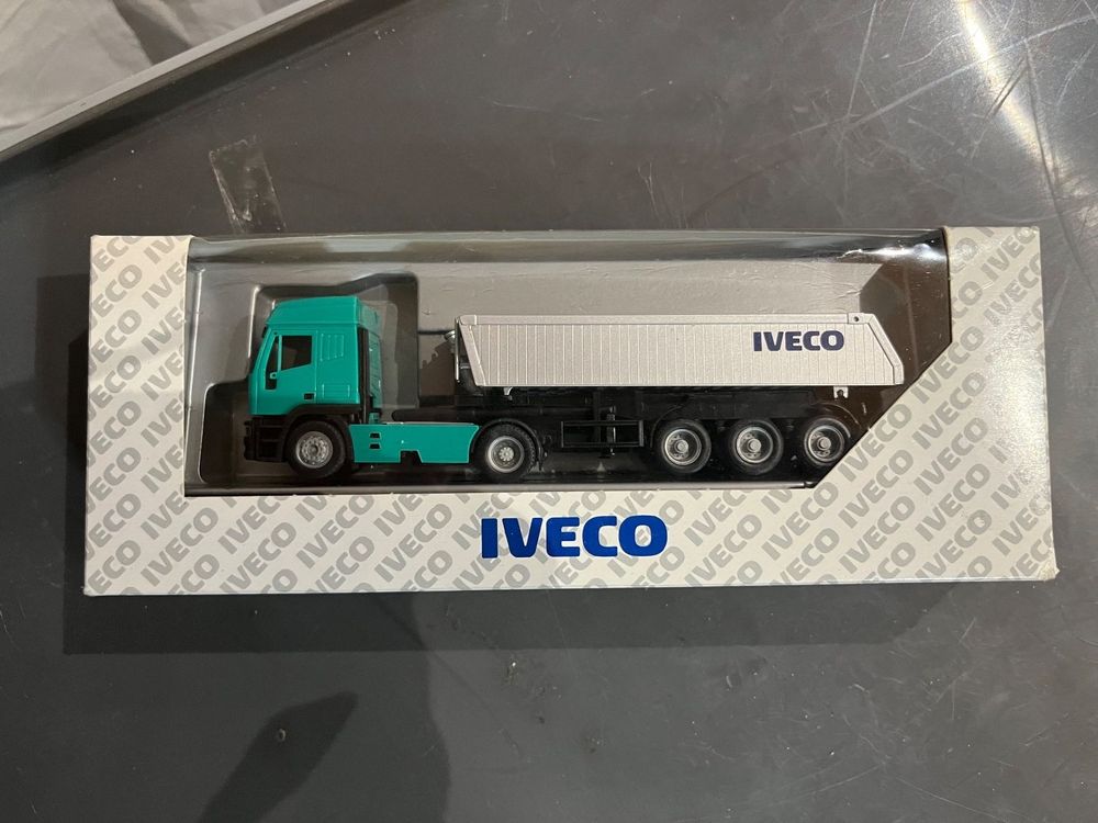 Modell LKW HO IVECO mit Auflieger (Neu und originalverpackt) in ...