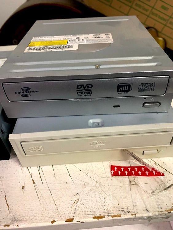Laufwerk DVD * 3 DVD ROM Drive & Floppy Disk Drive (Gebraucht) in Emmen ...