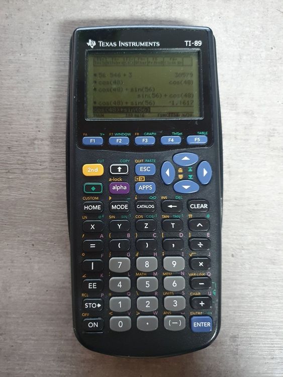 Texas Instruments TI-89 inkl. 4x AAA-Batterie (Gebraucht) in Thun für ...