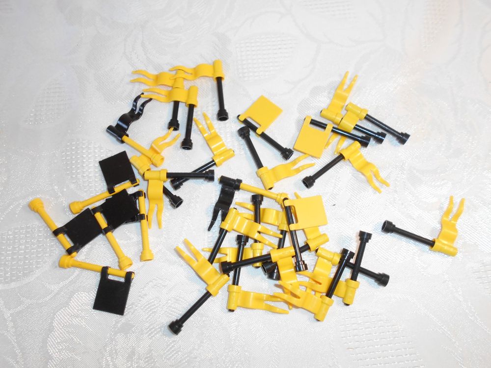 Lego Flaggen ( Set 451 ) (Gebraucht) in Niederuzwil für CHF 4 – mit ...