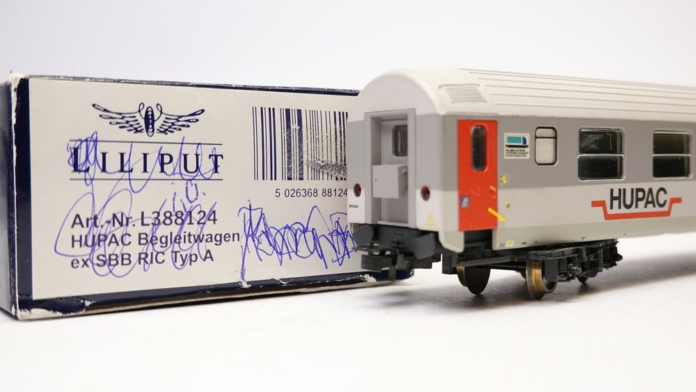 e13 Liliput 388124 Hupac Begleitwagen | verbastelt (Gebraucht) in Thun ...