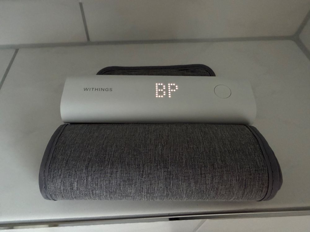 Withings Blutdruckmessgerät BPM Connect (Neu (gemäss Beschreibung)) in ...