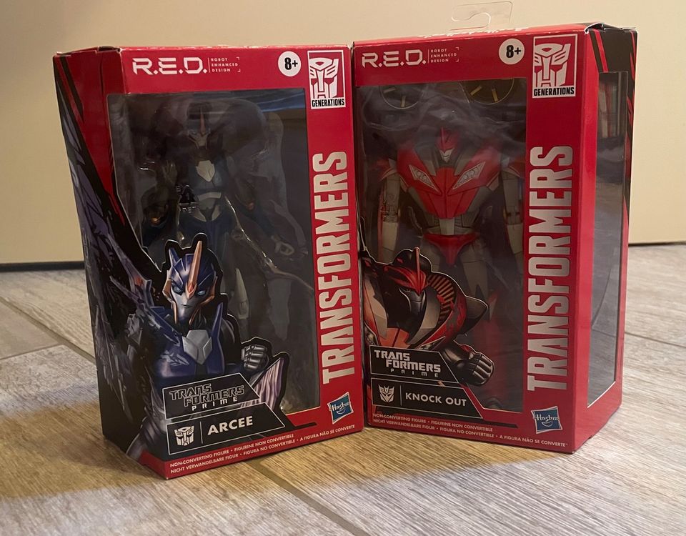 Transformers RED Knockout & Arcee (Gebraucht) in Altikon für CHF 40 ...