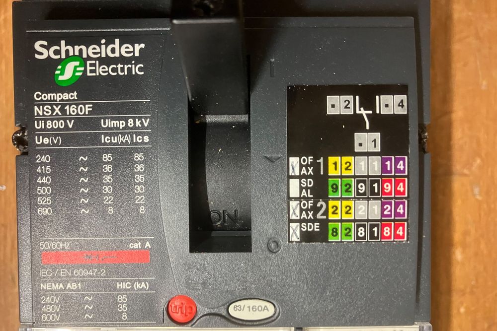 Leistungsschalter 160 A Merlin Gerin NSX 160F | Kaufen auf Ricardo