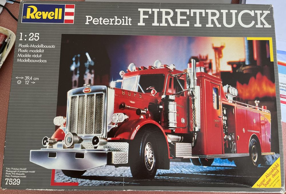 Revell 07529 Peterbilt Firetruck Feuerwehrauto 1:25 | Kaufen auf Ricardo