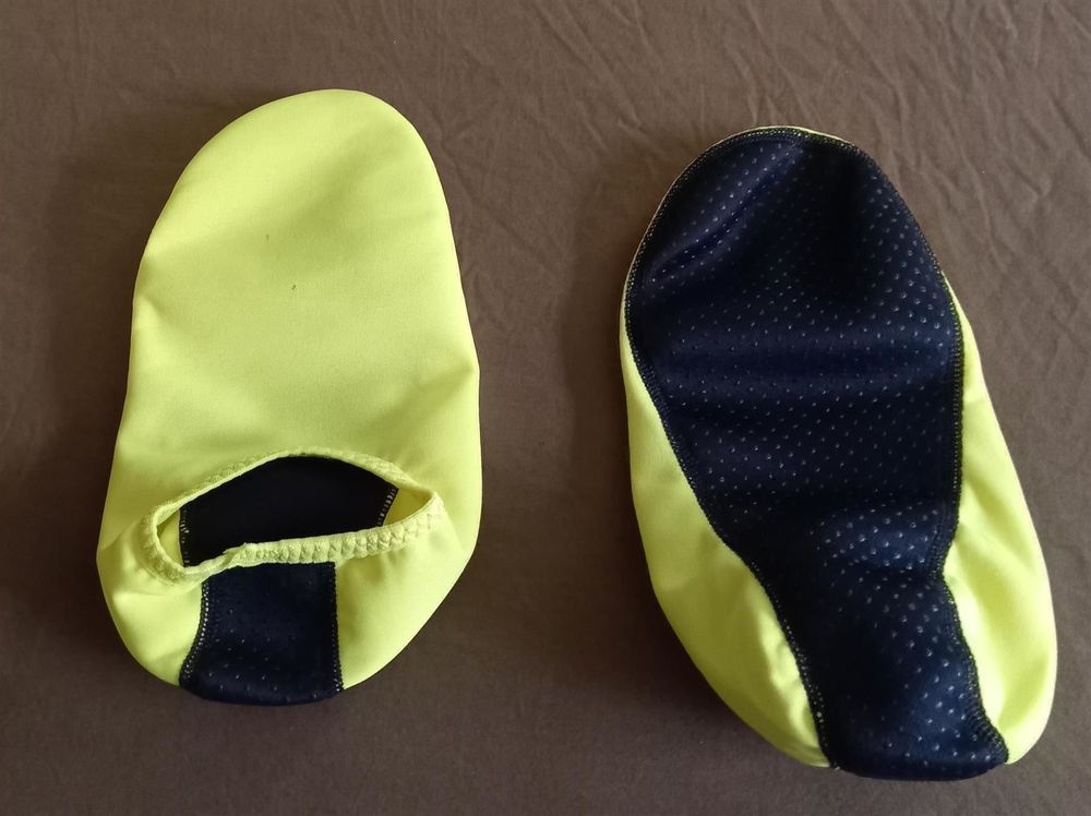 Aquasocks Gelber Strandschuh Chaussure plage Aquasocks 38 39 (Neu und originalverpackt) in ...