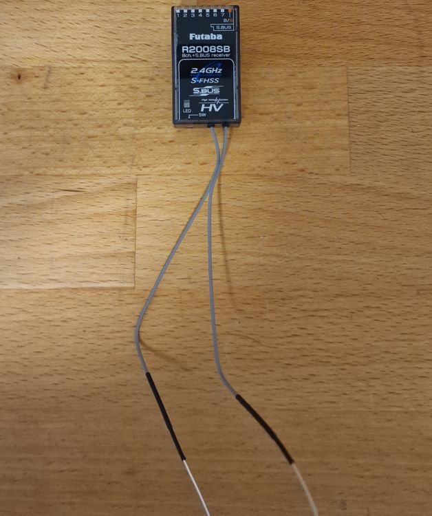 Futaba R2008SB (Neu (gemäss Beschreibung)) in Emmetten für CHF 15 – mit Lieferung auf Ricardo kaufen