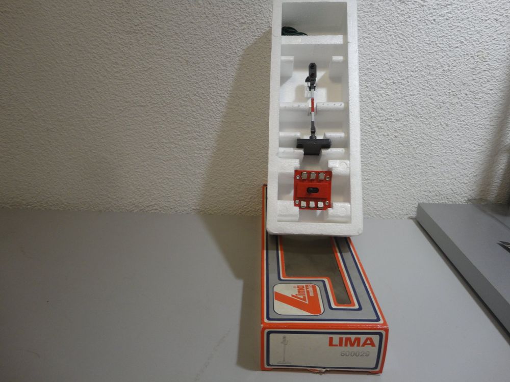 Lima Hauptsignal 4 Stück H0 (Gebraucht) in Berikon für CHF 25 – mit ...