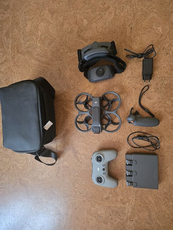 DJI Avata 2 fly more combo + FPV Controller (Neu (gemäss Beschreibung ...