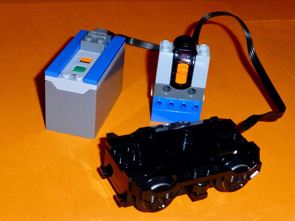 Lego/ 9V Electric Train Motor, Battery Box, Receiver (Gebraucht) in ...