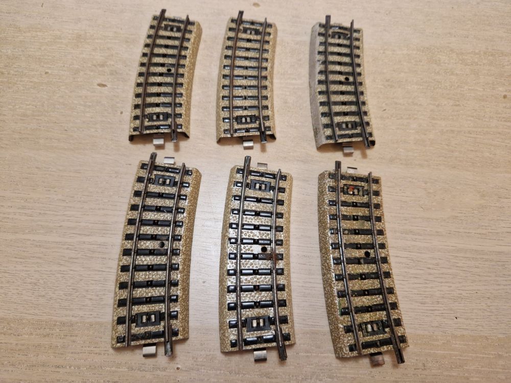 Märklin 6 x 5101 gebogenes gleis M H0 (D'occasion) à St-Aubin-Sauges ...
