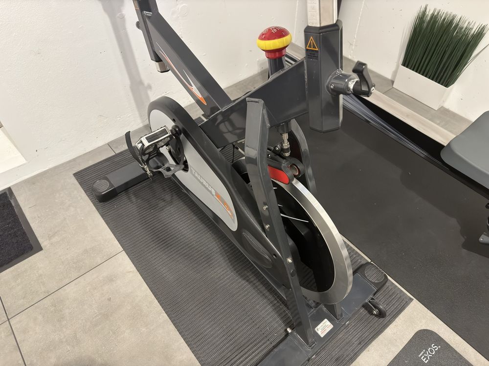 Taurus IC70 Pro Indoor Spinning Bike | Kaufen auf Ricardo