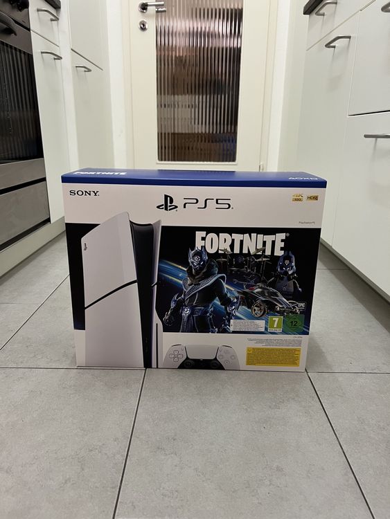 PS5 Fortnite Bundle Disc Edition (Neu und originalverpackt) in Basel ...