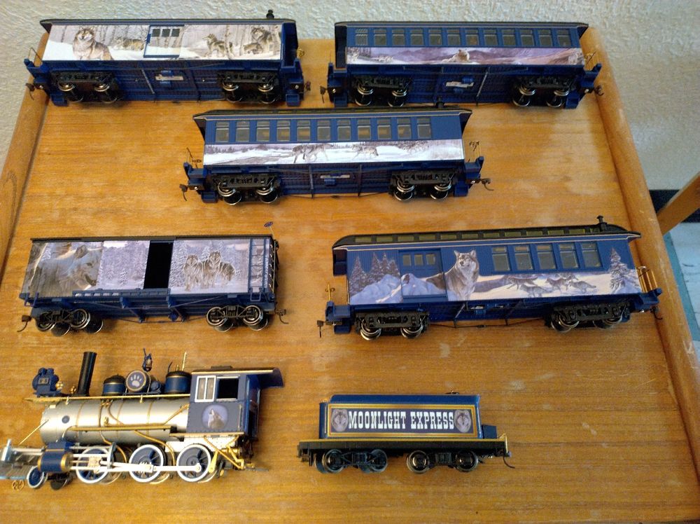 Bachmann Moonlight Express Zug DC Lok Tender 6Wagen (Gebraucht) in ...