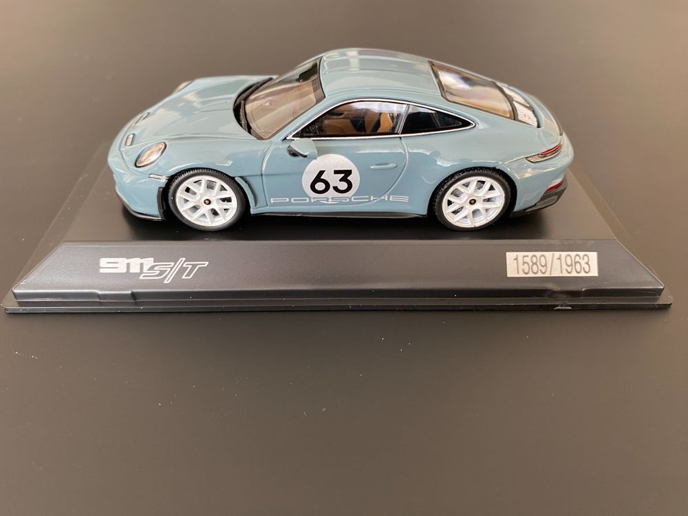 Porsche 911 (992) S/T Shore Blue Spark 1:43 | Kaufen auf Ricardo