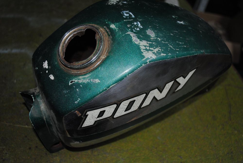 Tank Pony 503 GTX Benzintank Grün Mofa Töffli Tank (Gebraucht) in ...