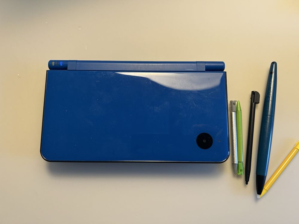 Nintendo DS XL Blau mit 12 Spielen, Top Zustand, Komplett! (Gebraucht ...