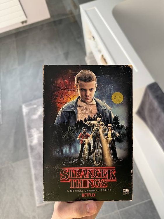 Stranger Things Season 1 Special Blu Ray VHS Box (Neu (gemäss ...