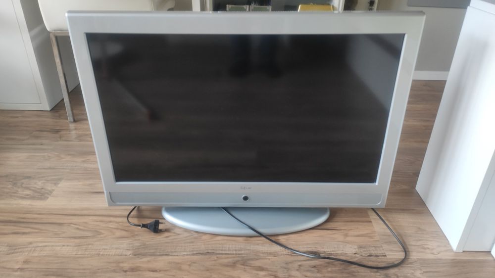 32" Full-HD Techline TV | Kaufen auf Ricardo