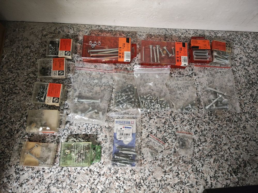 Restposten Schrauben und Muttern (Gebraucht) in Neu St. Johann für CHF 2 – mit Lieferung auf ...