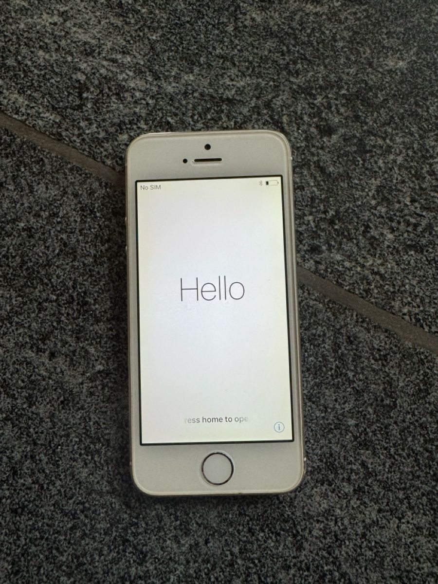 Apple iPhone SE - 64 GB weiss (2020) (Gebraucht) in Turgi für CHF 20 ...