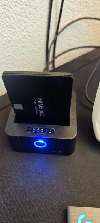 Samsung 860 EVO Basic 1TB + Ice Box Docking/Copy station (Gebraucht) in ...