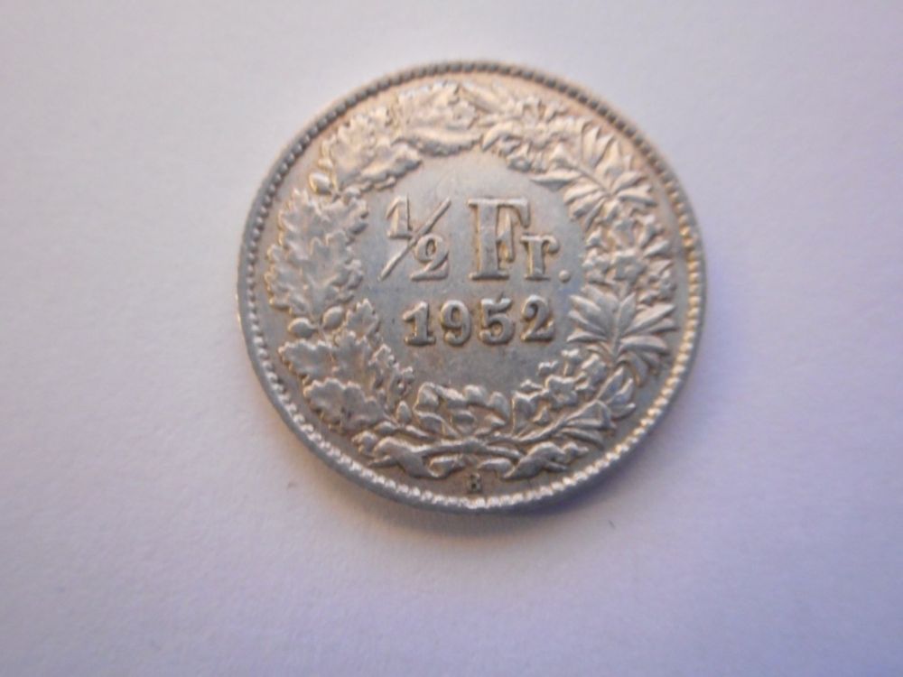 50 Rp. 1952 silber (Gebraucht) in Kriegstetten für CHF 1.7 – mit Lieferung auf Ricardo kaufen