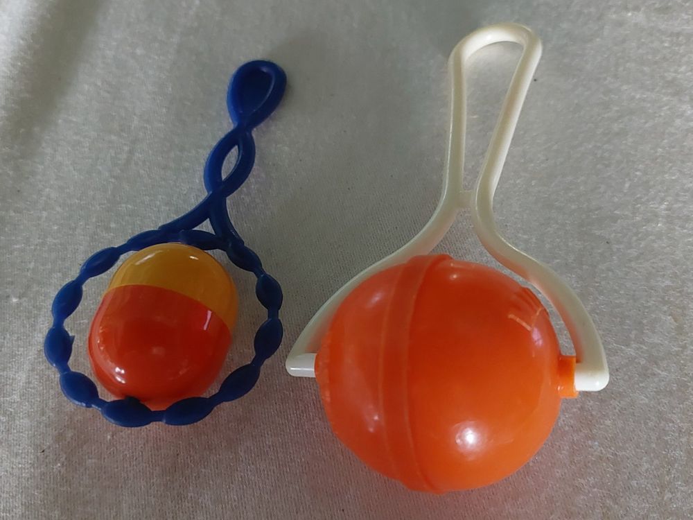 2 ältere Puppen-Baby-Rassel ca. 1970 (Gebraucht) in Otelfingen für CHF ...