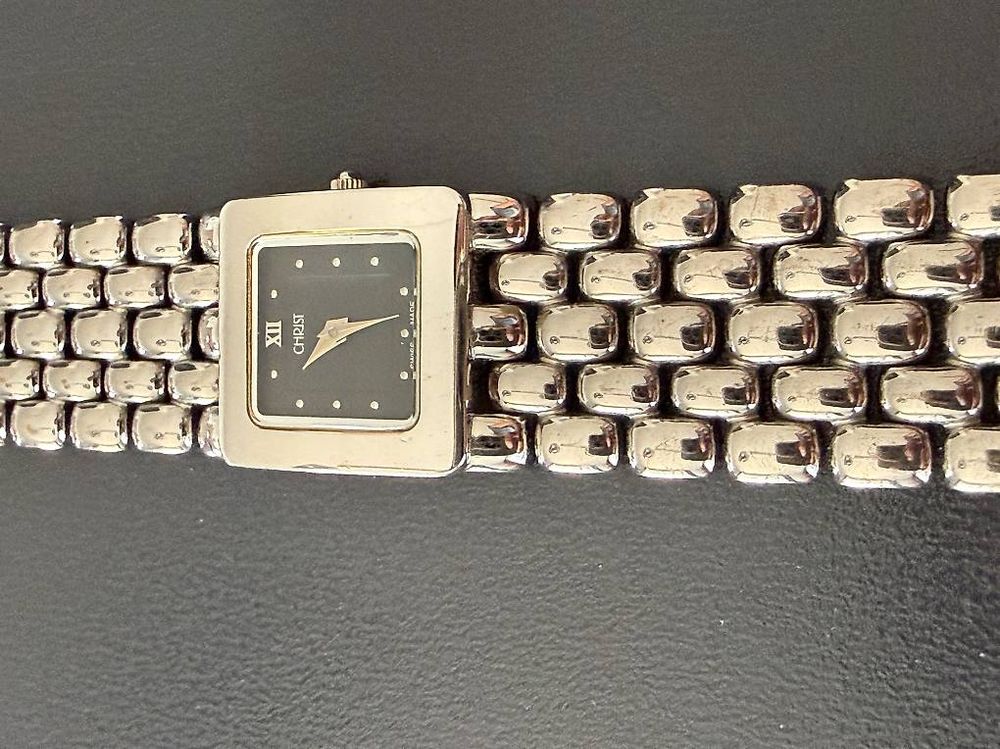 Montre acier et cadran noir (Gebraucht) in Goumoens-la-Ville für CHF 70 ...