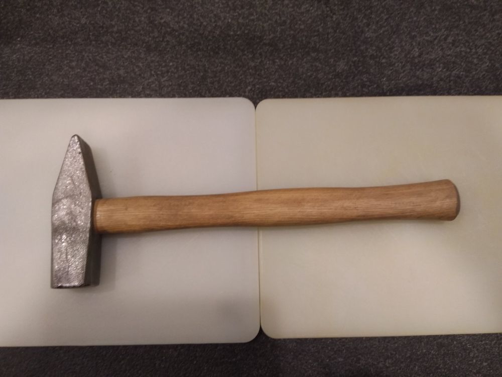 Hammer alt 1kg (Gebraucht) in für CHF 7 – mit Lieferung auf Ricardo kaufen