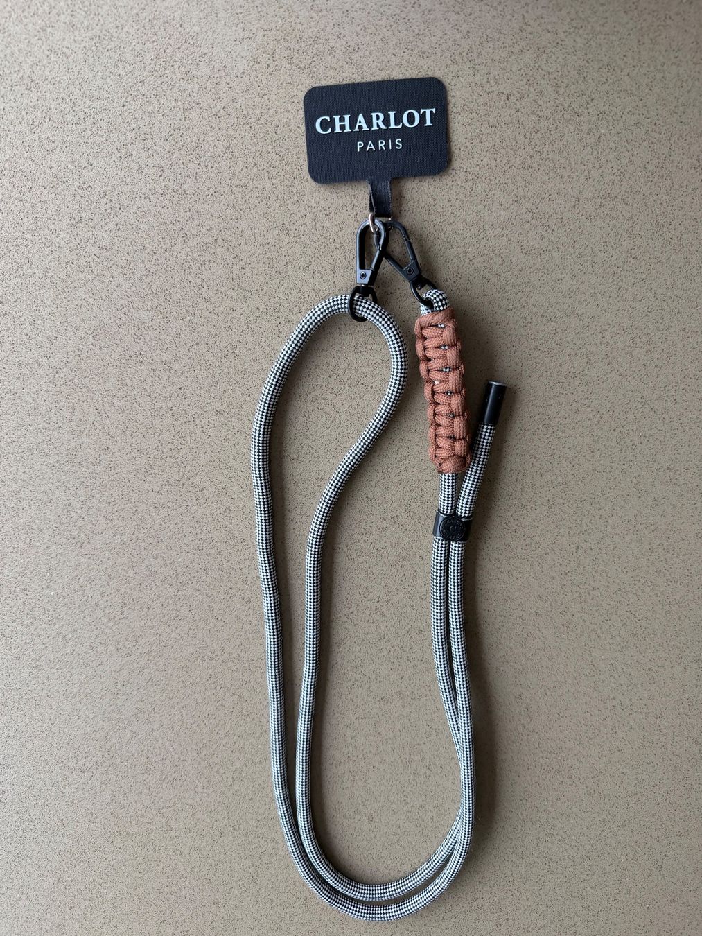 Charlot Paris Telefonlanyard (Gebraucht) in Glattpark(Opfikon) für CHF ...