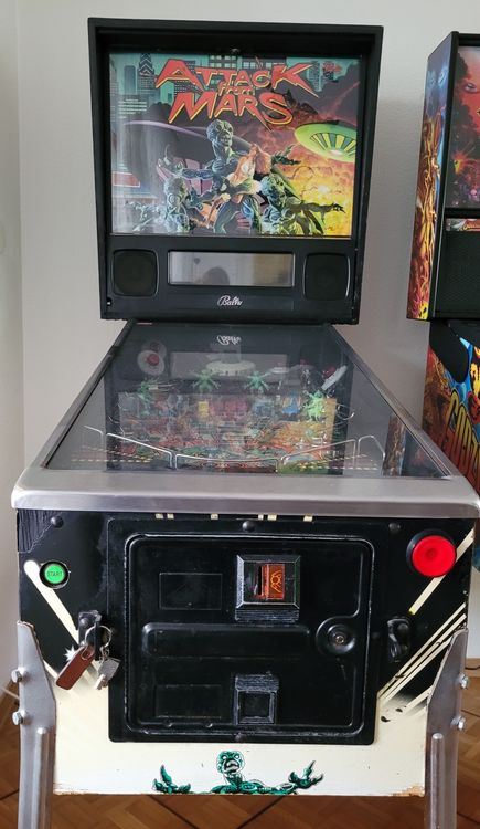 Flipperkasten Attack from Mars Bally (Gebraucht) in Leuzigen für CHF 6560 – nur Abholung auf ...