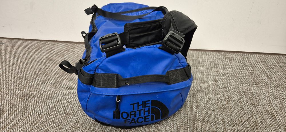 The North Face Base Camp Duffel Bag, S/P, blau, top Zustand! (Gebraucht ...