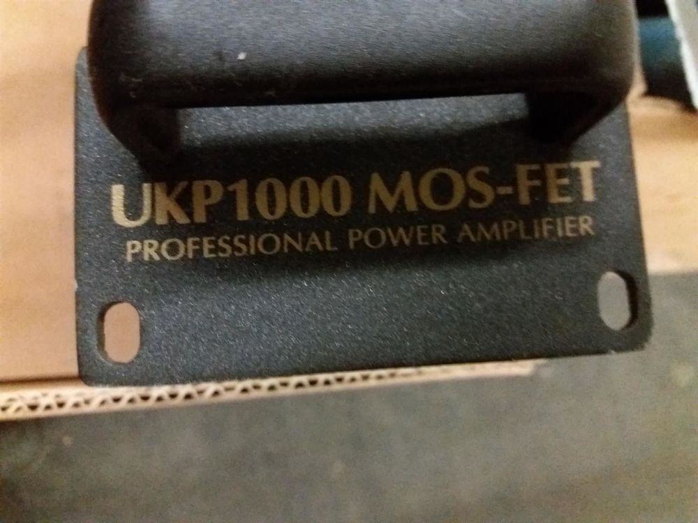 PA Endstufe 2x500 Watt Matrix UK Power UKP1000 MOS FET (Gebraucht) in ...