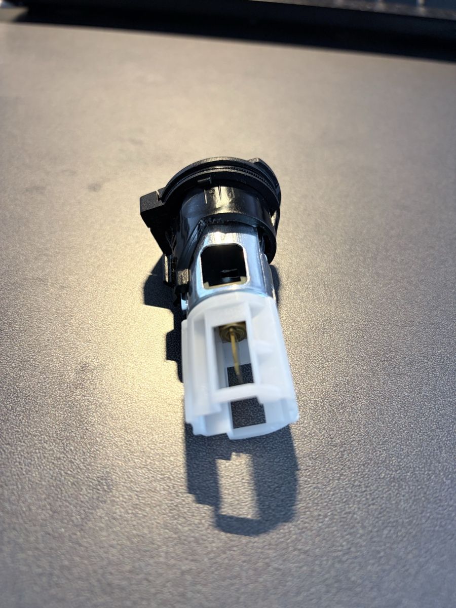 Original Porsche 997.2 12V Car Power Outlet Socket (Gebraucht) in Au ZH ...